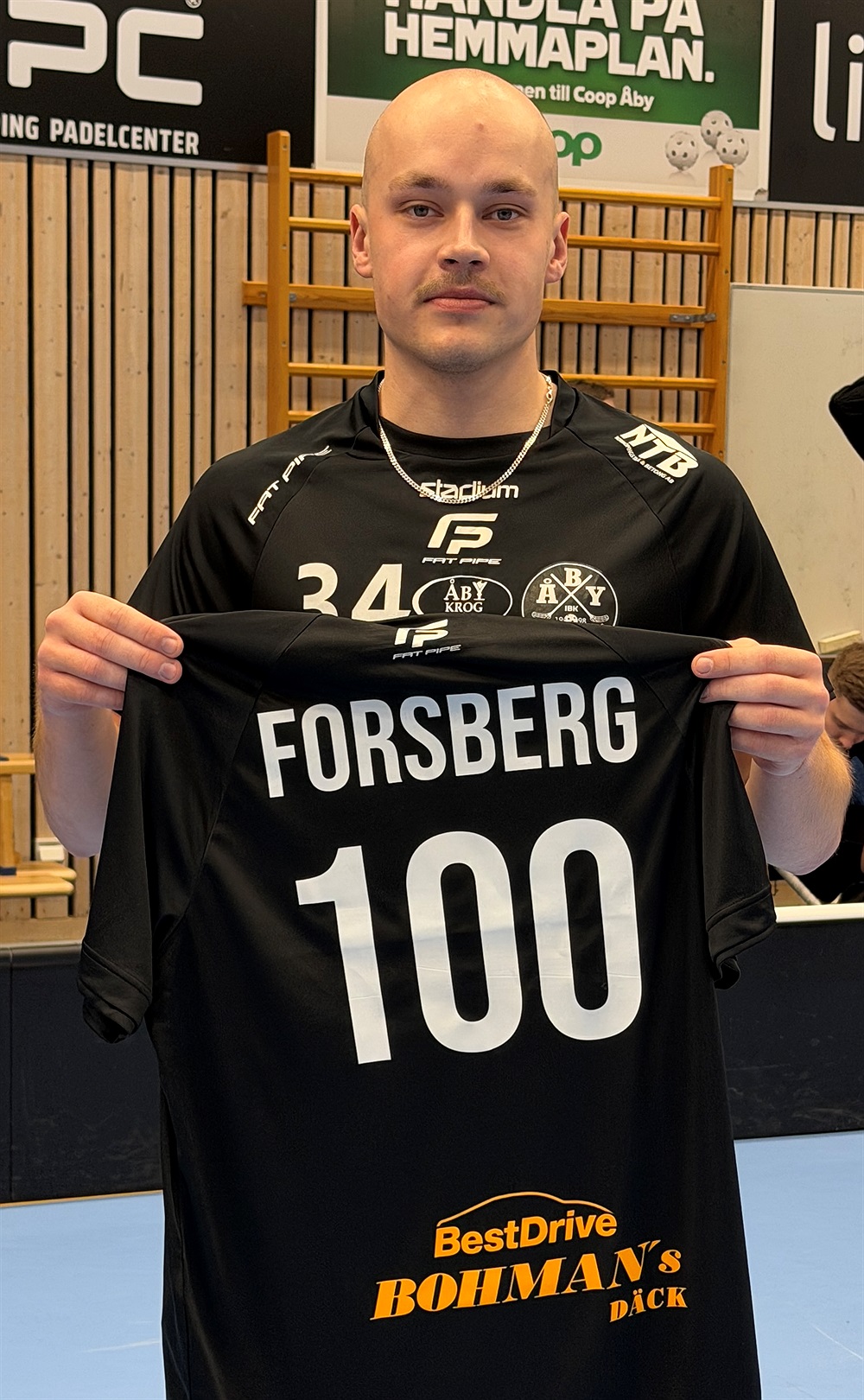 Mr. 100 - August ”Agge” Forsberg / Åby Oilers IBK