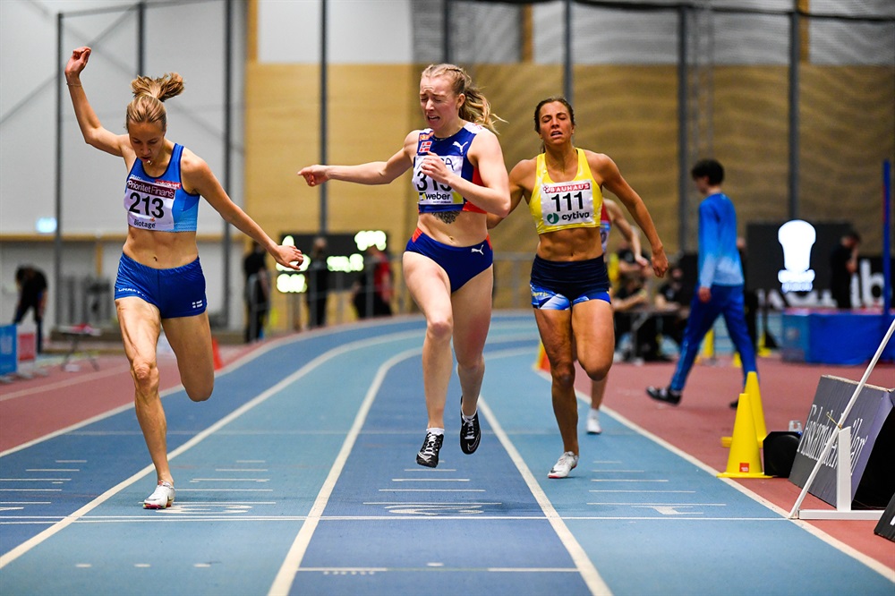 Linnéa Frobe 54.59 och femma i Nordenkampen! / Täby IS Friidrott